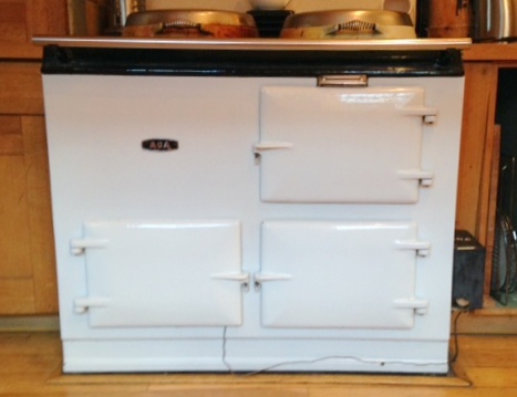 Approx 10yr Old White Classic Aga