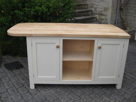 Ex-display Free-standing Cream Painted Beech Kitchen, Island and Solid ...