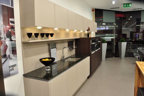 Ex-display Poggenpohl Segmento Mineral Beige And Marsh Oak Kitchen ...