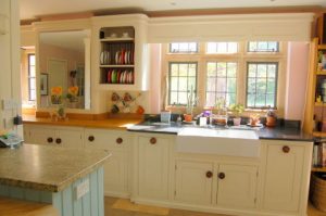 Approx 7 yr old Mark Wilkinson Cooks Kitchen, granite worktops, island ...