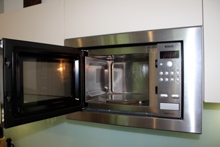 Approx 3yrs Old Poliform Matt Lacquer Kitchen, Granite Worktops And ...