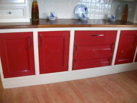 Ex-display Hand Crafted Red And Cream Kitchen With Solid Teak Worktop