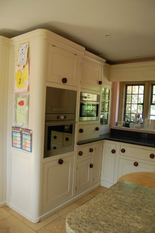 Approx 7 yr old Mark Wilkinson Cooks Kitchen, granite worktops, island ...