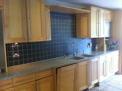 Approx 10yr Old Maple Kitchen, Corian Worktops & Appliances