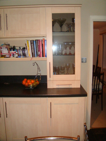 Approx 6yr Old Howdens Kitchen with Appliances