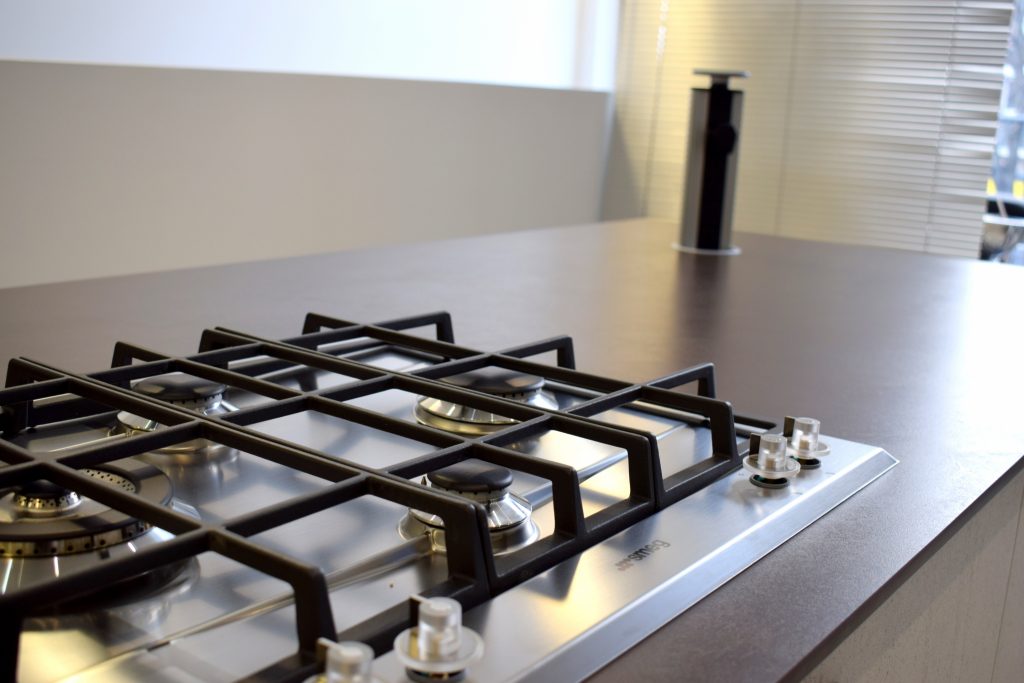 Ex Display Intoto Fango and Vesuvian Stone Kitchen with Dekton Worktops ...