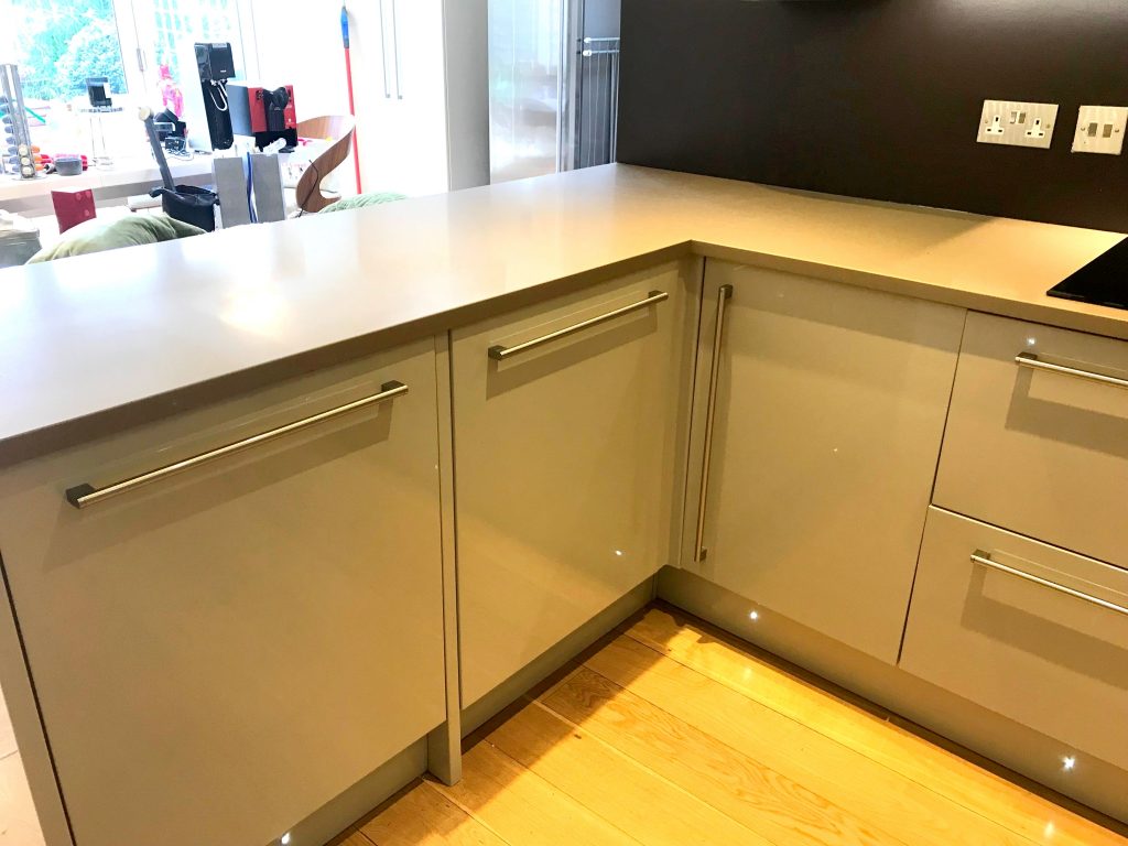 Howdens Kitchen with Corian Worktops ] The Used Kitchen Company