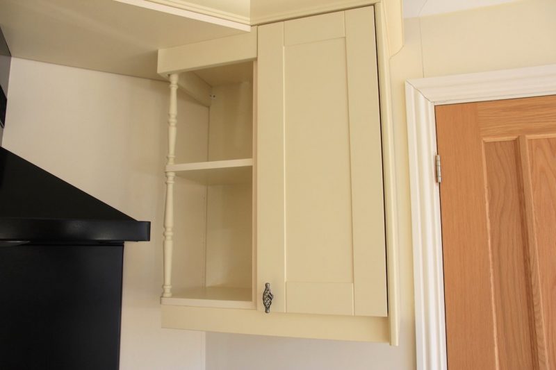 Used Howdens Burford Cream Kitchen } The Used Kitchen Company