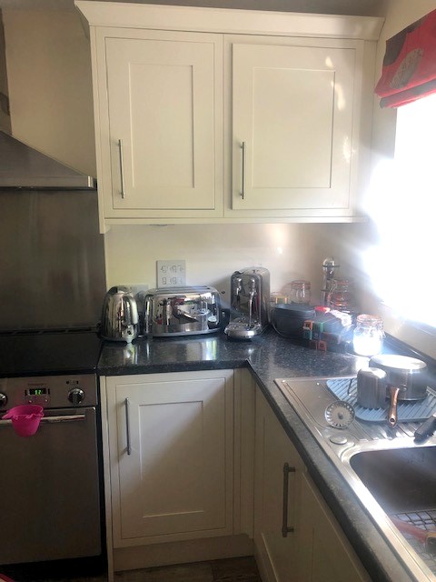 Wickes Heritage Bone Kitchen | The Used Kitchen Company