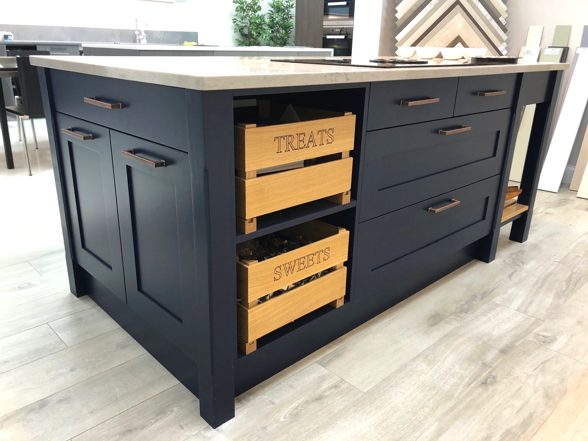 Ex Display Prentice Shaker Kitchen ] The Used Kitchen Company