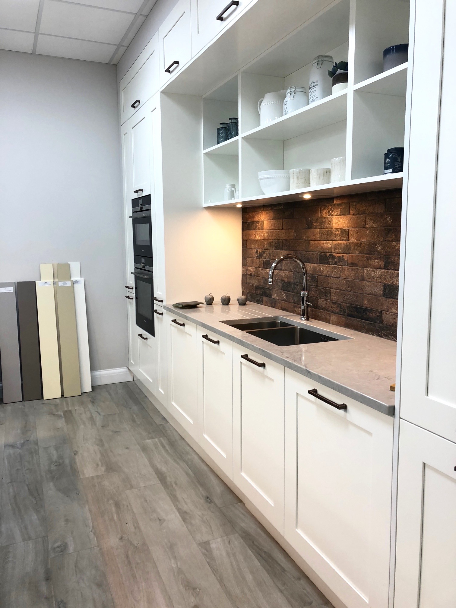 Ex Display Prentice Shaker Kitchen ] The Used Kitchen Company