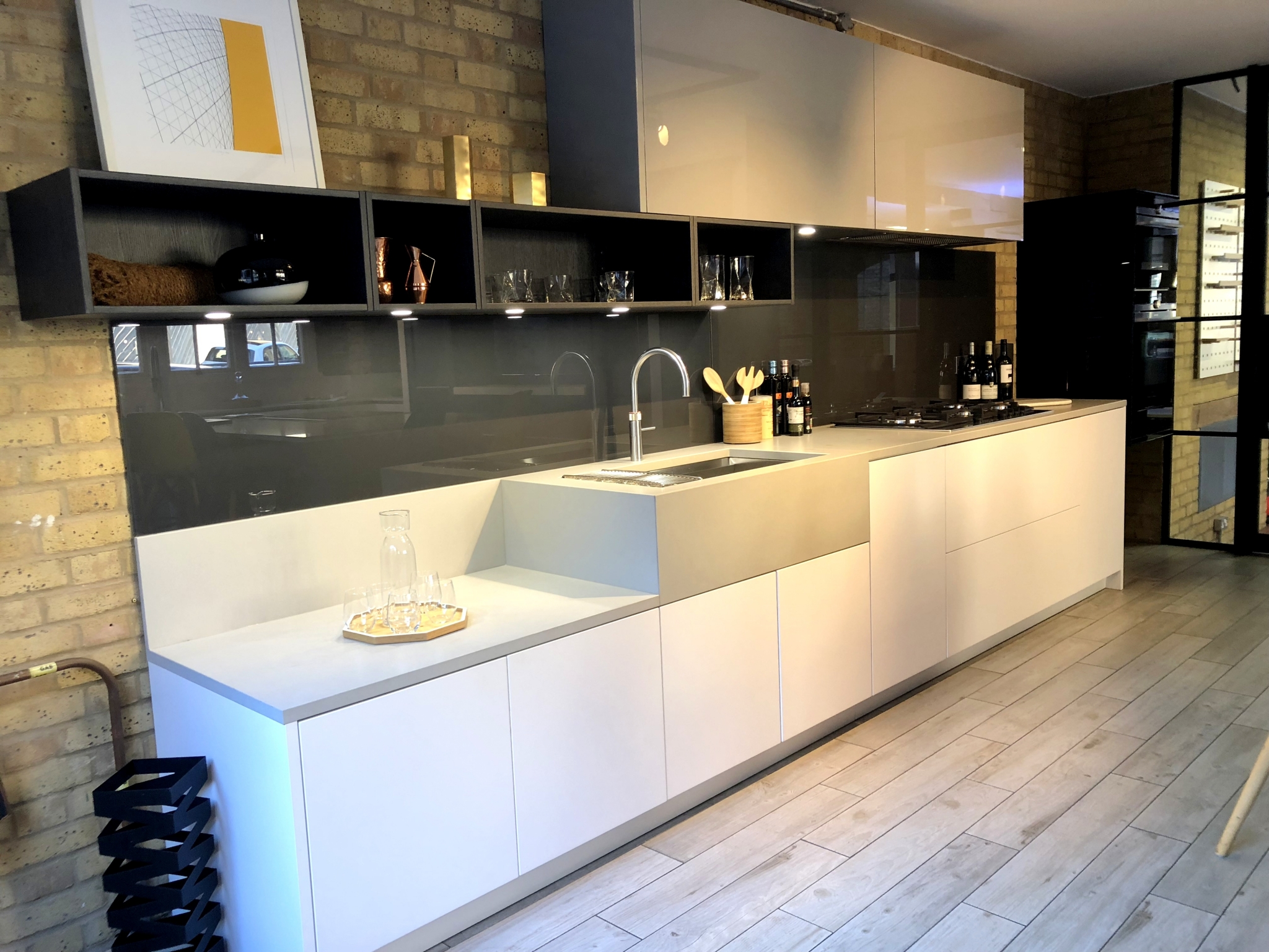 Ex Display Hacker Kitchen with Quartz ] The Used Kitchen Company