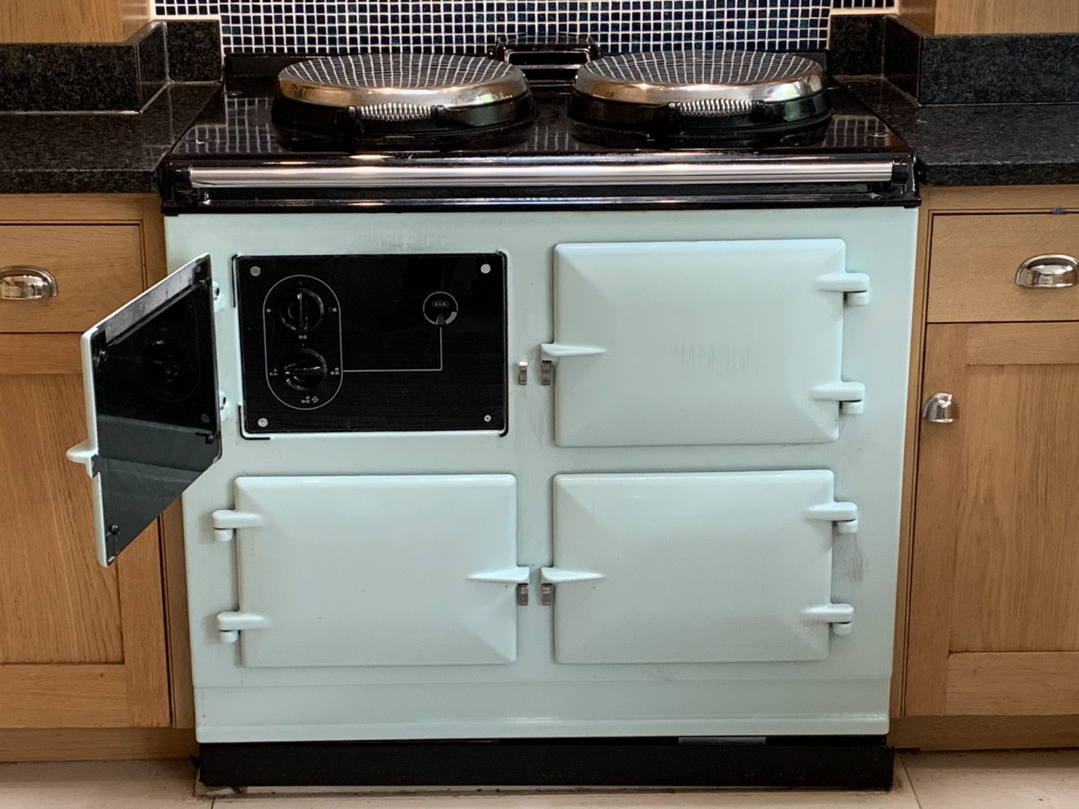 4 yr old Dual Controlled Electric Aga - Used - The Used Kitchen Company