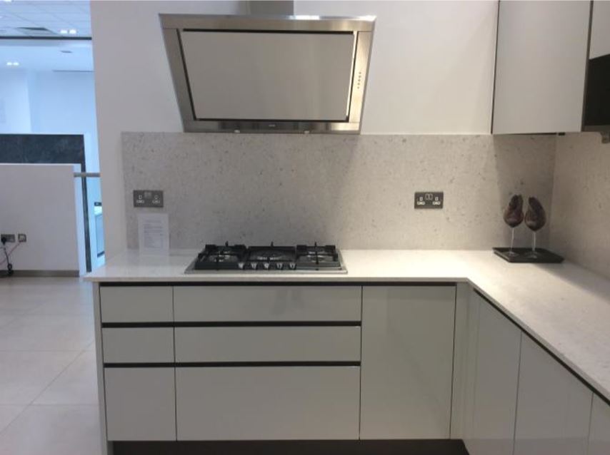 Ex Display Gris Claro Kitchen | The Used Kitchen Company