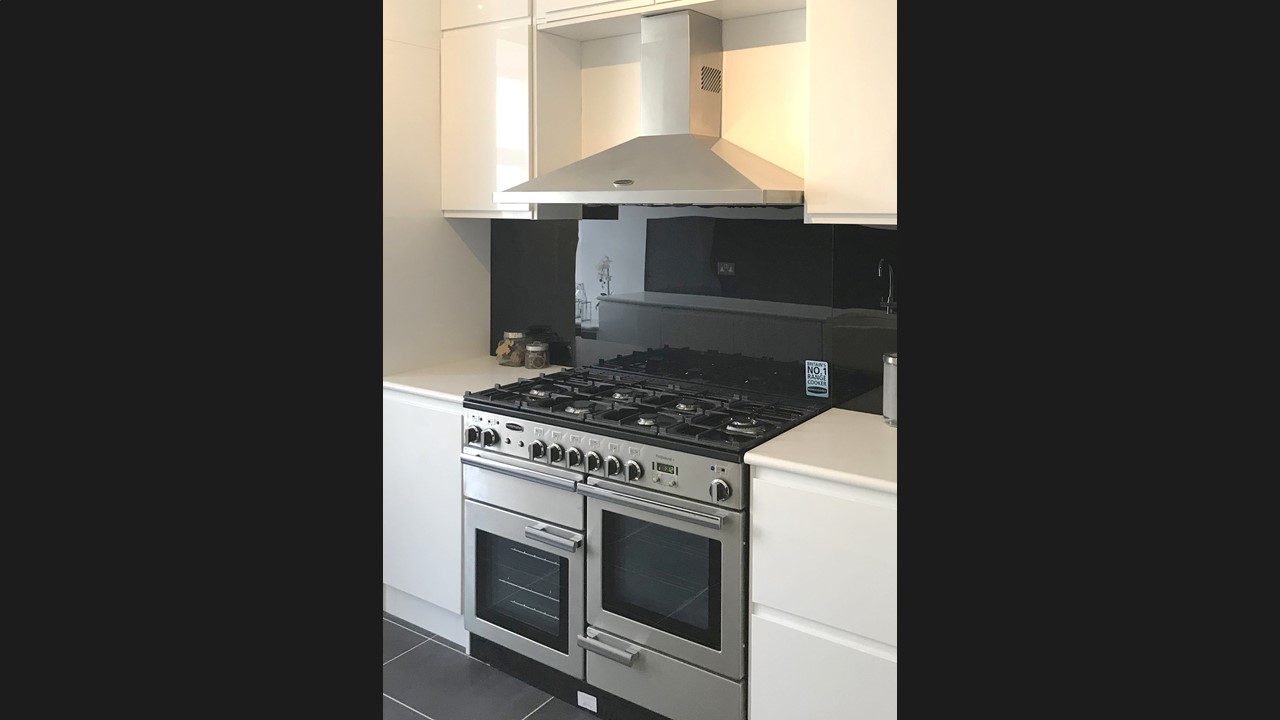 Rangemaster cooker and Extractor | The Used Kitchen Company