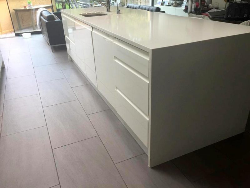 Magnet Kitchen with Island, Breakfast Bar, Worktops and Neff Appliances ...