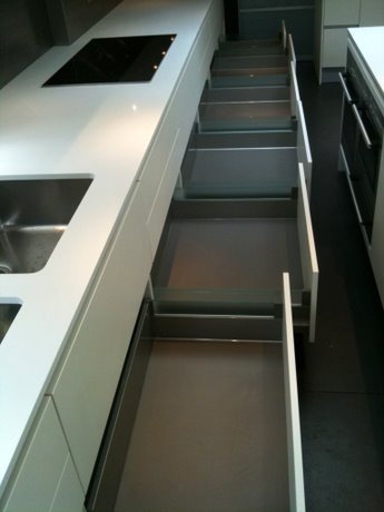 Approx 1yr old White Hacker Kitchen with Silestone Worktops and Miele ...