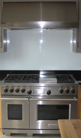 Approx 4yr Old Wolf DF486C Range Cooker and Hood