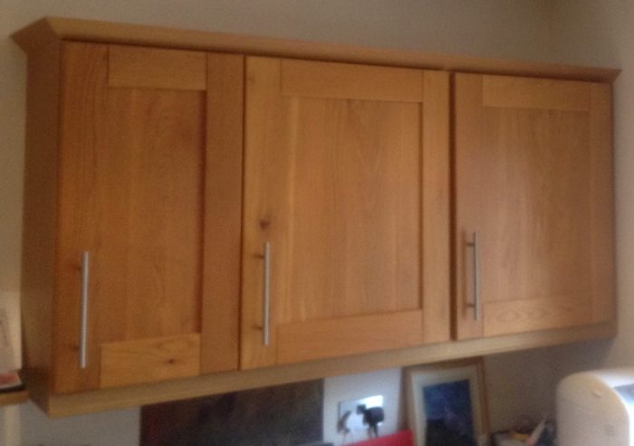 Approx 8yr Old Howdens Tewkesbury Oak Kitchen, Worktops and Appliances