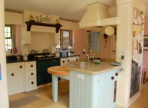 Approx 7 yr old Mark Wilkinson Cooks Kitchen, granite worktops, island ...