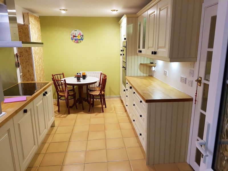 Used Moben Kitchen with Solid Beech Worktops } Used Kitchen Company