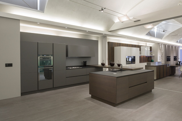 Ex Display Italian Matt Lacquered Grey Sand Kitchen with Island ...