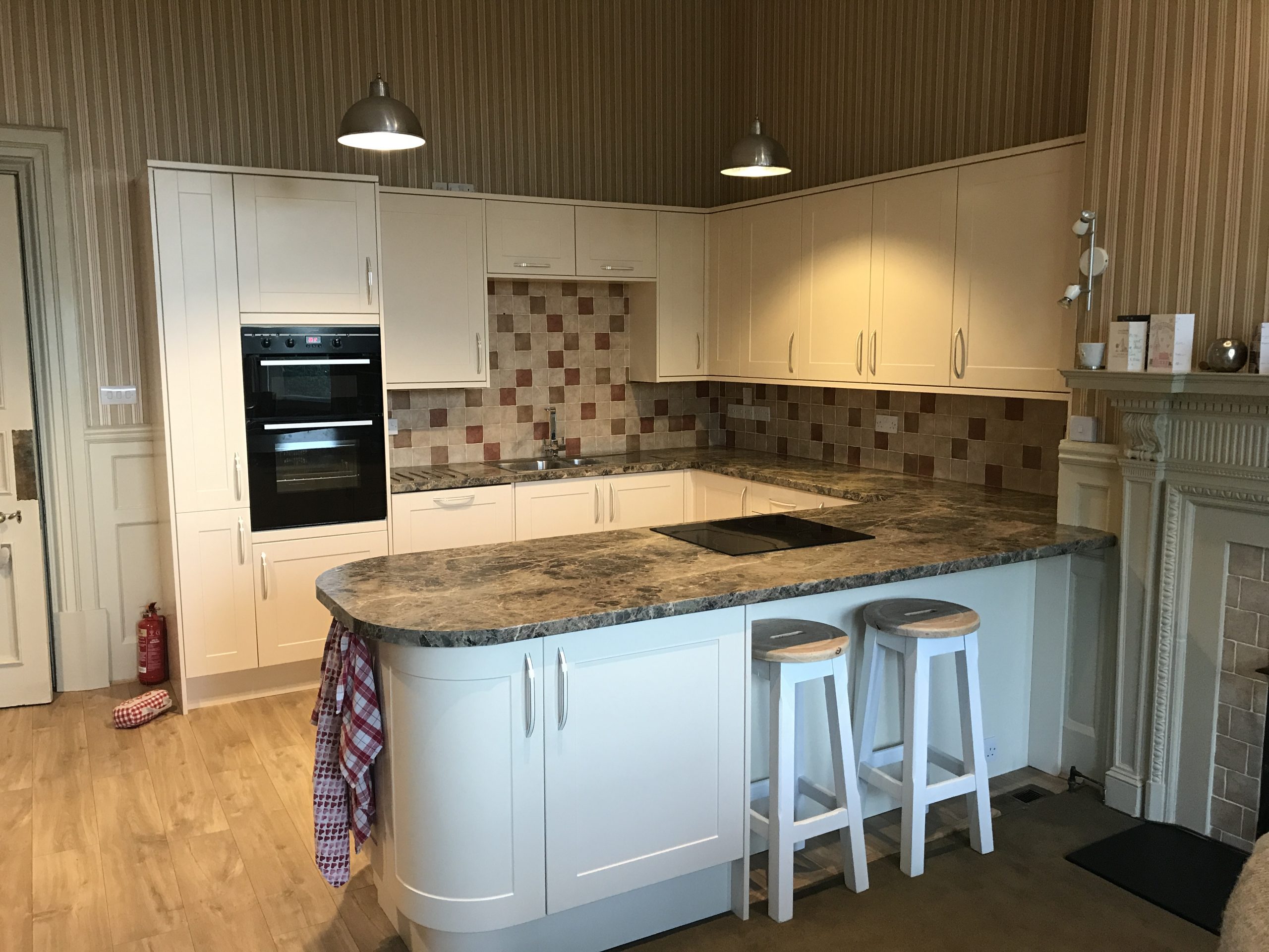 2yr old Howdens Kitchen, Worktops and Some Appliances - The Used ...