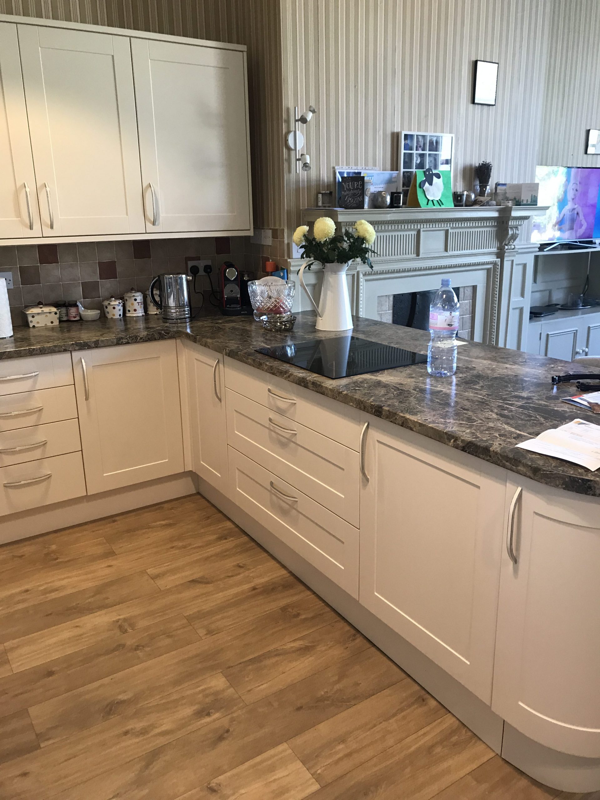 2yr old Howdens Kitchen, Worktops and Some Appliances - The Used ...