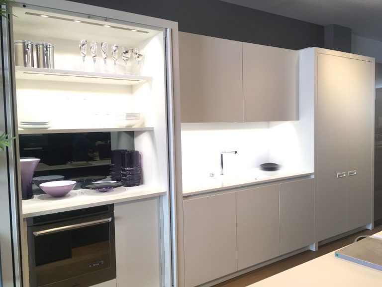 Ex Display Leicht Pocket Doors | The Used Kitchen Company