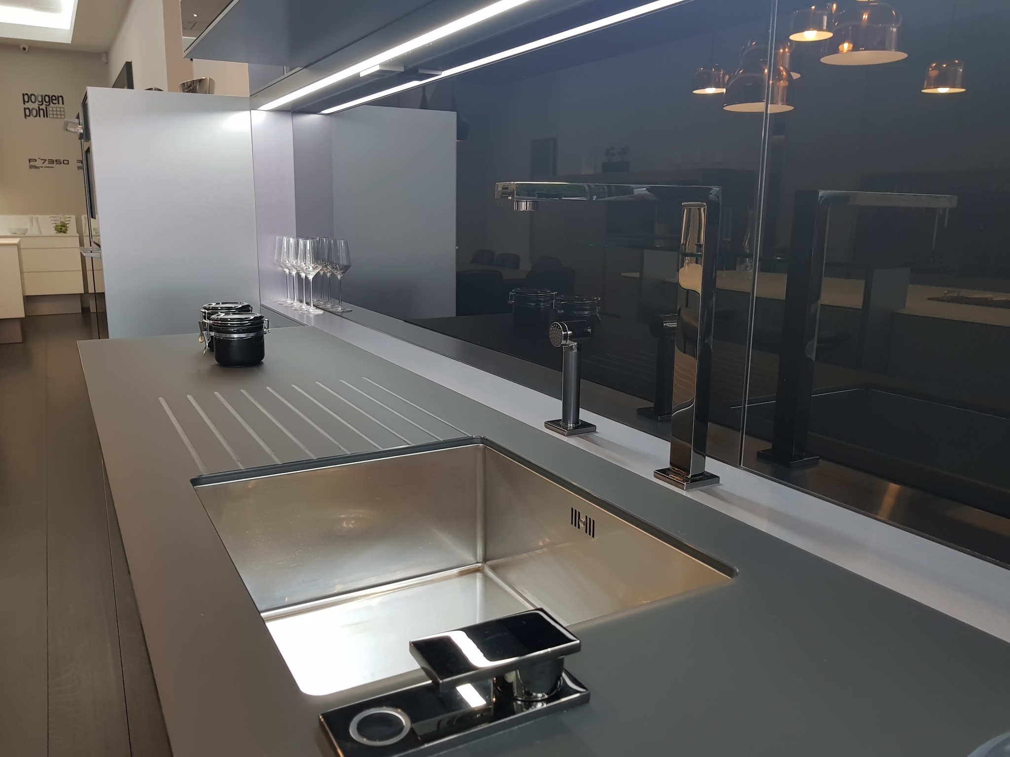 Ex Display Poggenpohl Porsche Kitchen ] The Used Kitchen Company