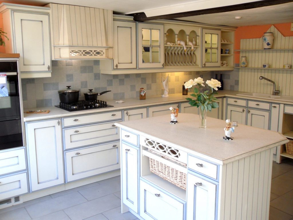 Ex Display Pyram Kitchen | The Used Kitchen Company
